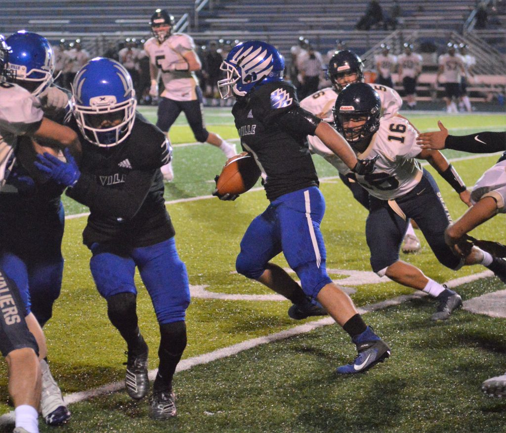 Kiski storms back to edge Falcons, 36-35 - Herald-Standard